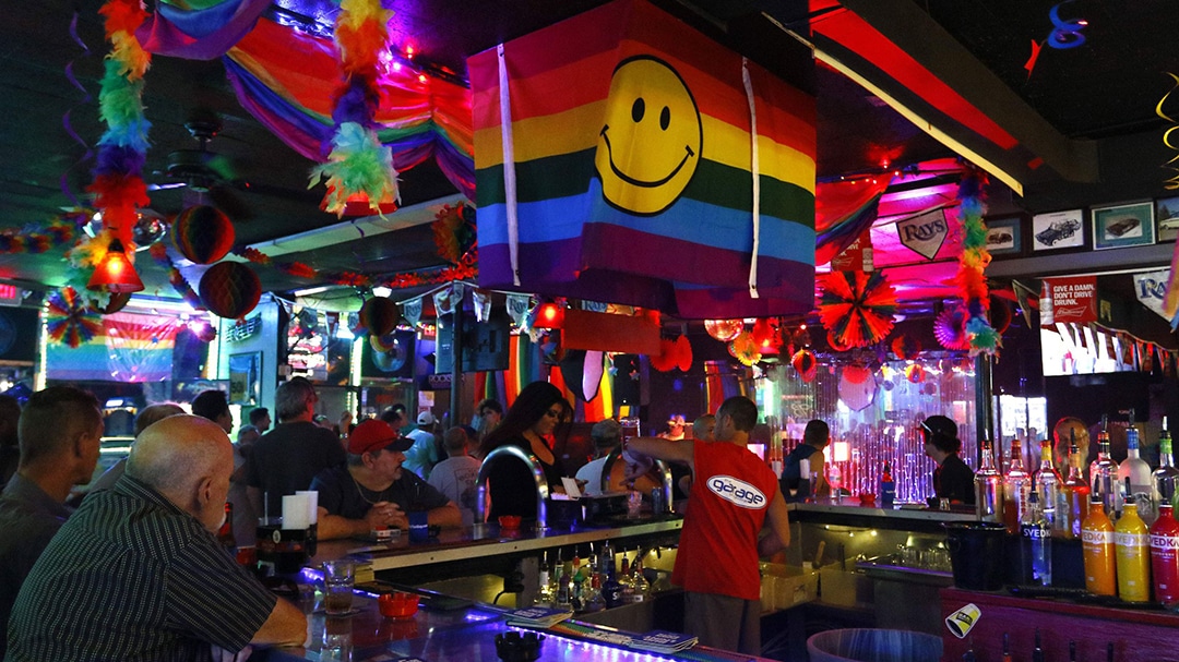 The Best Gay Bars Phoenix for a Fun Night Out – Phoenix Yard Books